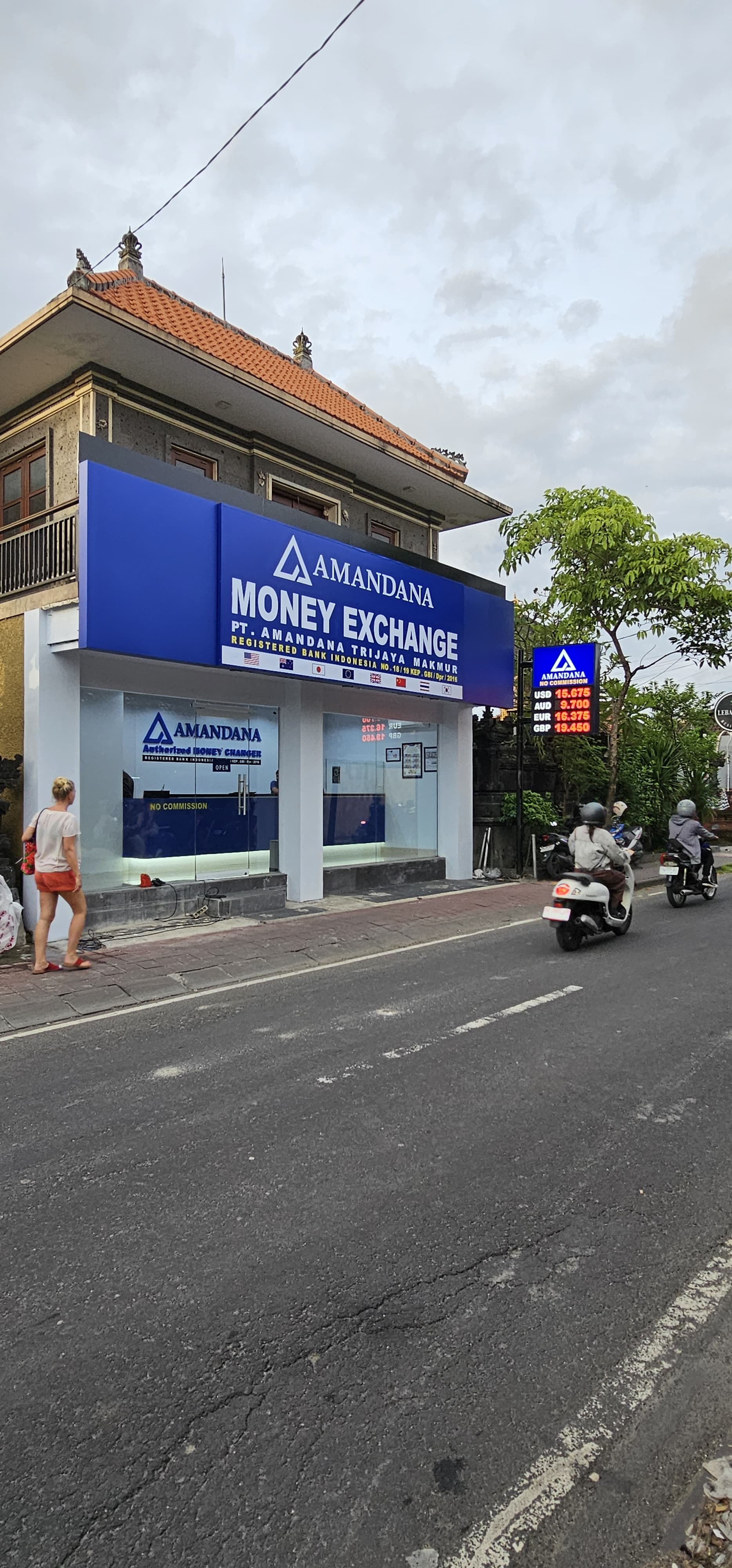 AMANDANA Money Exchange - Money Changer Terpercaya Terdaftar Bank Indonesia